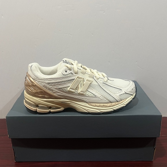 New Balance | Shoes | New Balance 96 M1906rja White | Poshmark